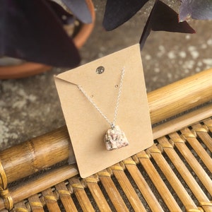 Pink Granite Stone Pendant Necklace - Beautiful Pink Granite and Quartz ...