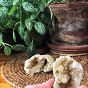 Quartz Crystal Geode Halves Beautiful Geode Pieces With Druzy Quartz ...