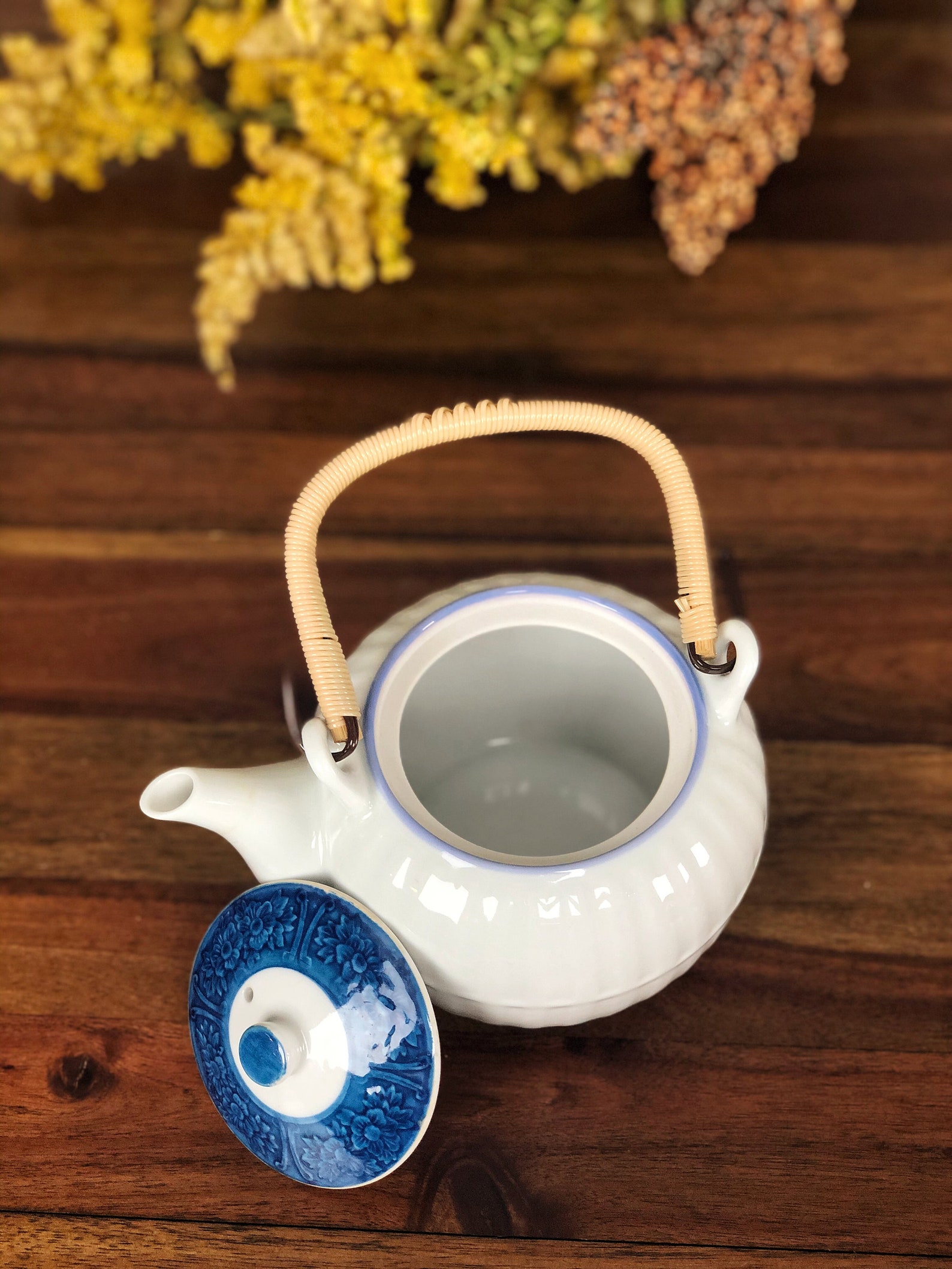 Vintage Teapot With Handle and Lid - Oriental White and Blue Painted ...