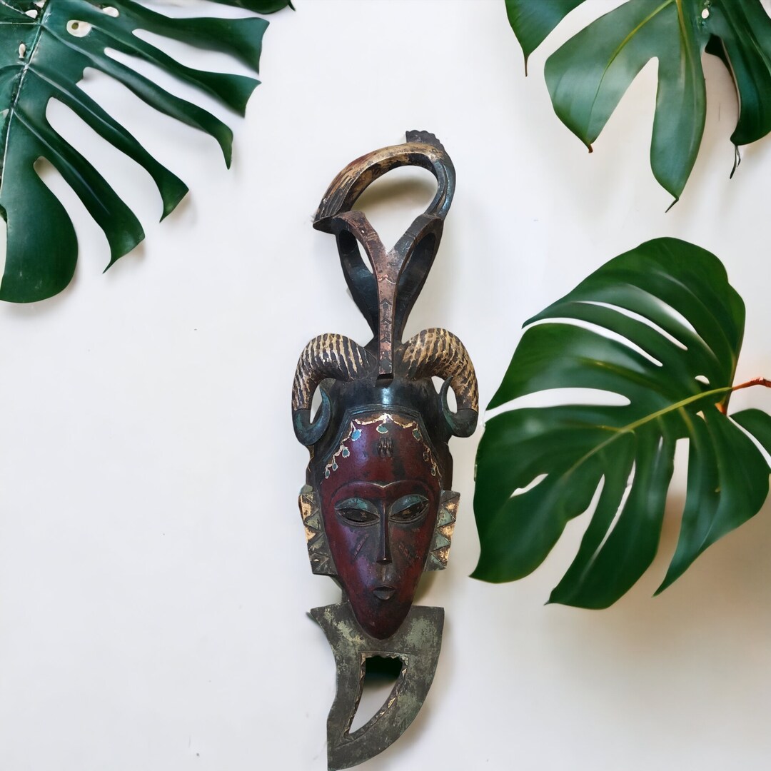 Vintage African Mask - Hand Carved Wooden Antique Mask Handcrafted in ...