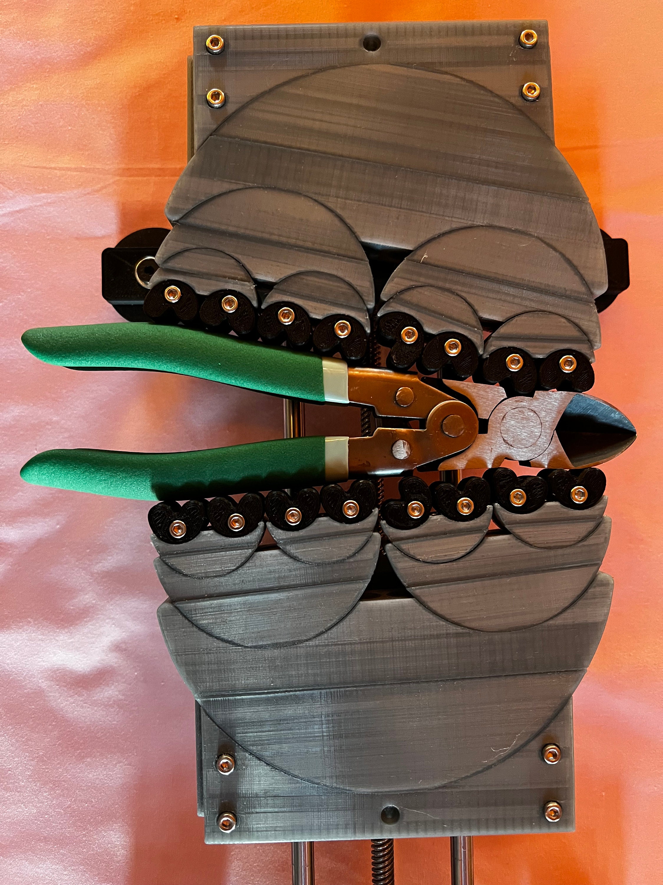 3D Printed Fractal Vise Replica - Etsy