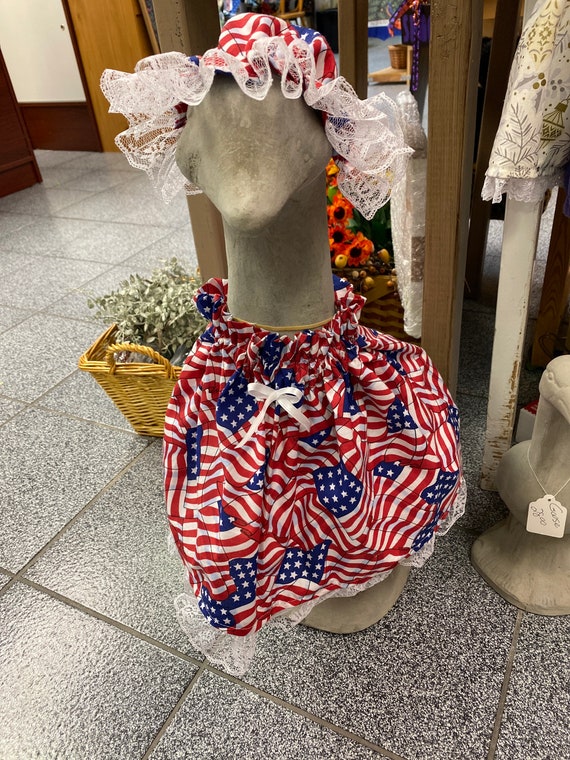 Red white and blue large Goose dress cement or plastic | Etsy