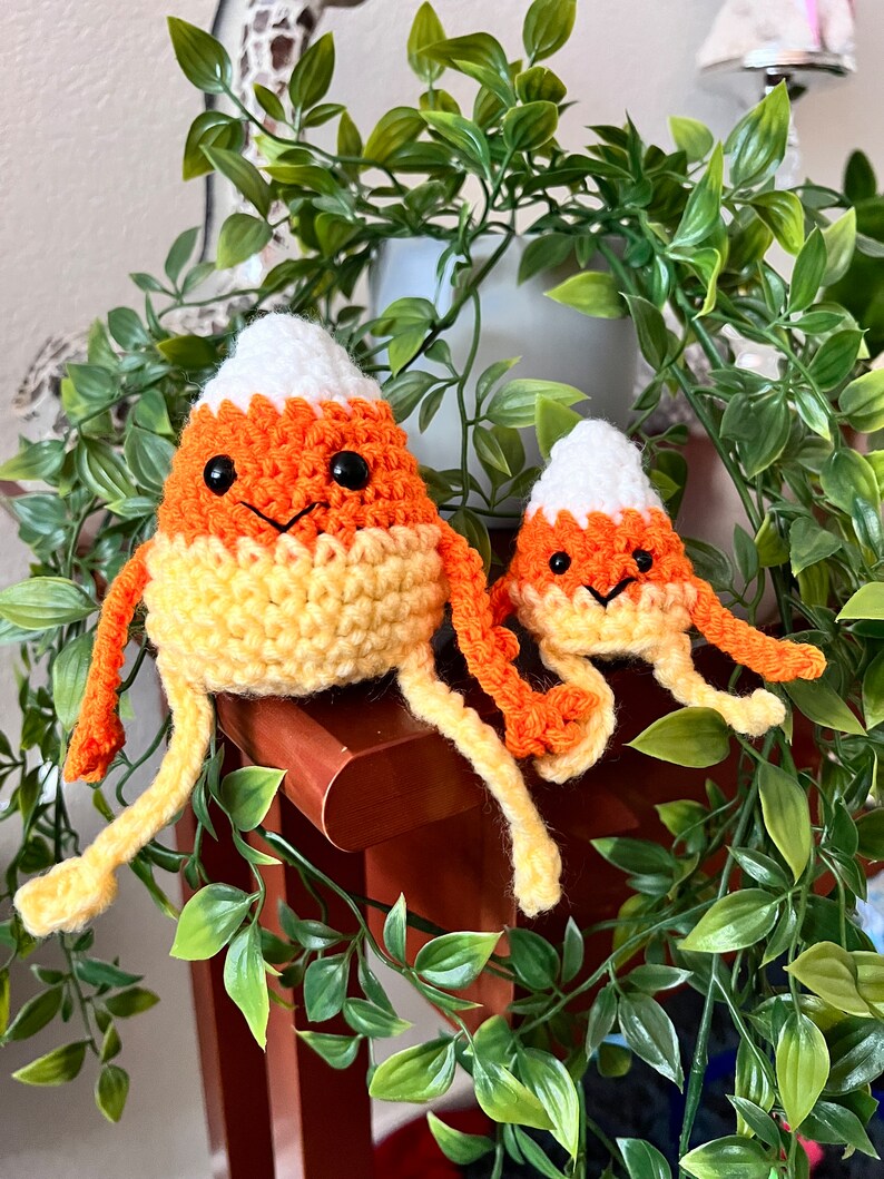 No Sew Leggy Candy Corn Crochet Amigurumi PDF Pattern, 2 Size Candy Corn Crochet Pattern - Etsy