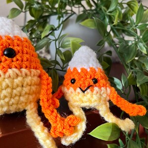 No Sew Leggy Candy Corn Crochet Amigurumi PDF Pattern, 2 Size Candy Corn Crochet Pattern - Etsy