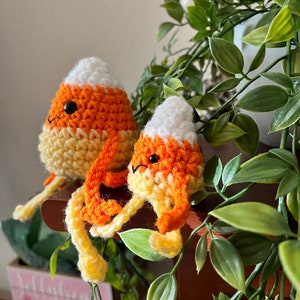 No Sew Leggy Candy Corn Crochet Amigurumi PDF Pattern, 2 Size Candy Corn Crochet Pattern - Etsy