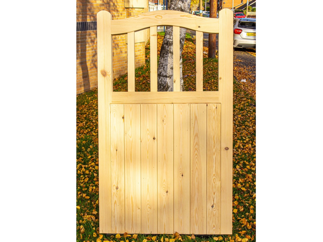 Archtop Side Gate - Etsy UK