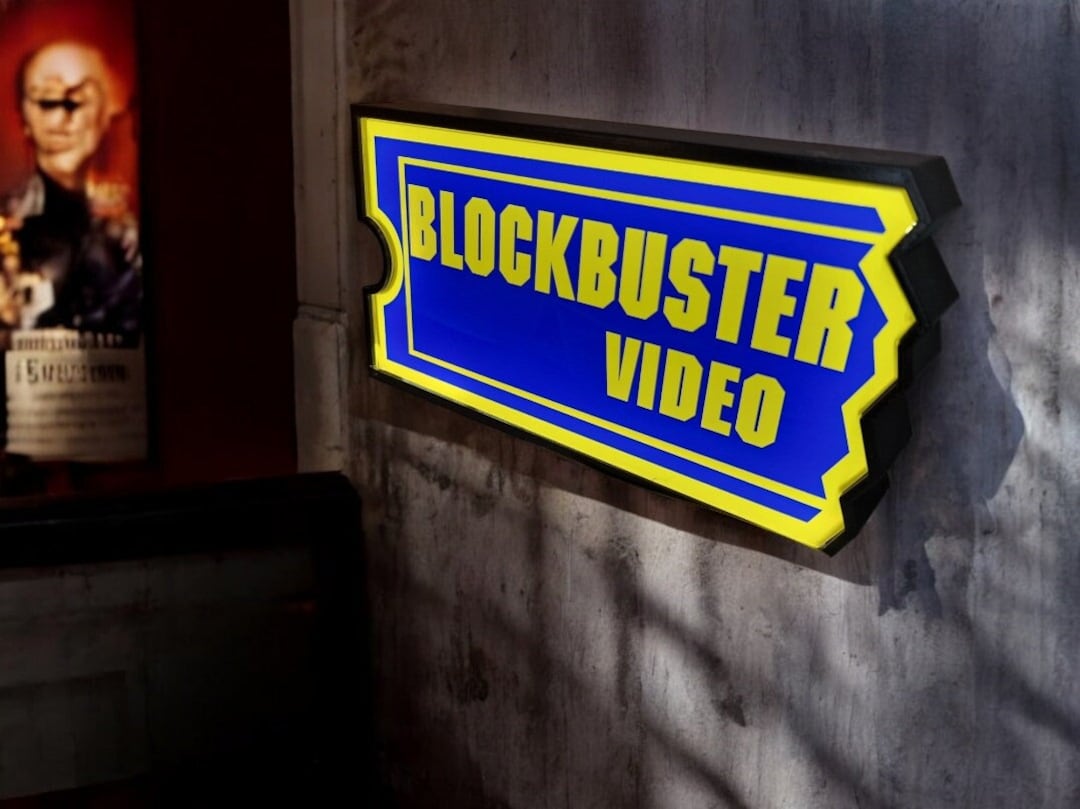 Blockbuster Video Retro Man Cave Light Box - Desk - Work - Home Decor ...