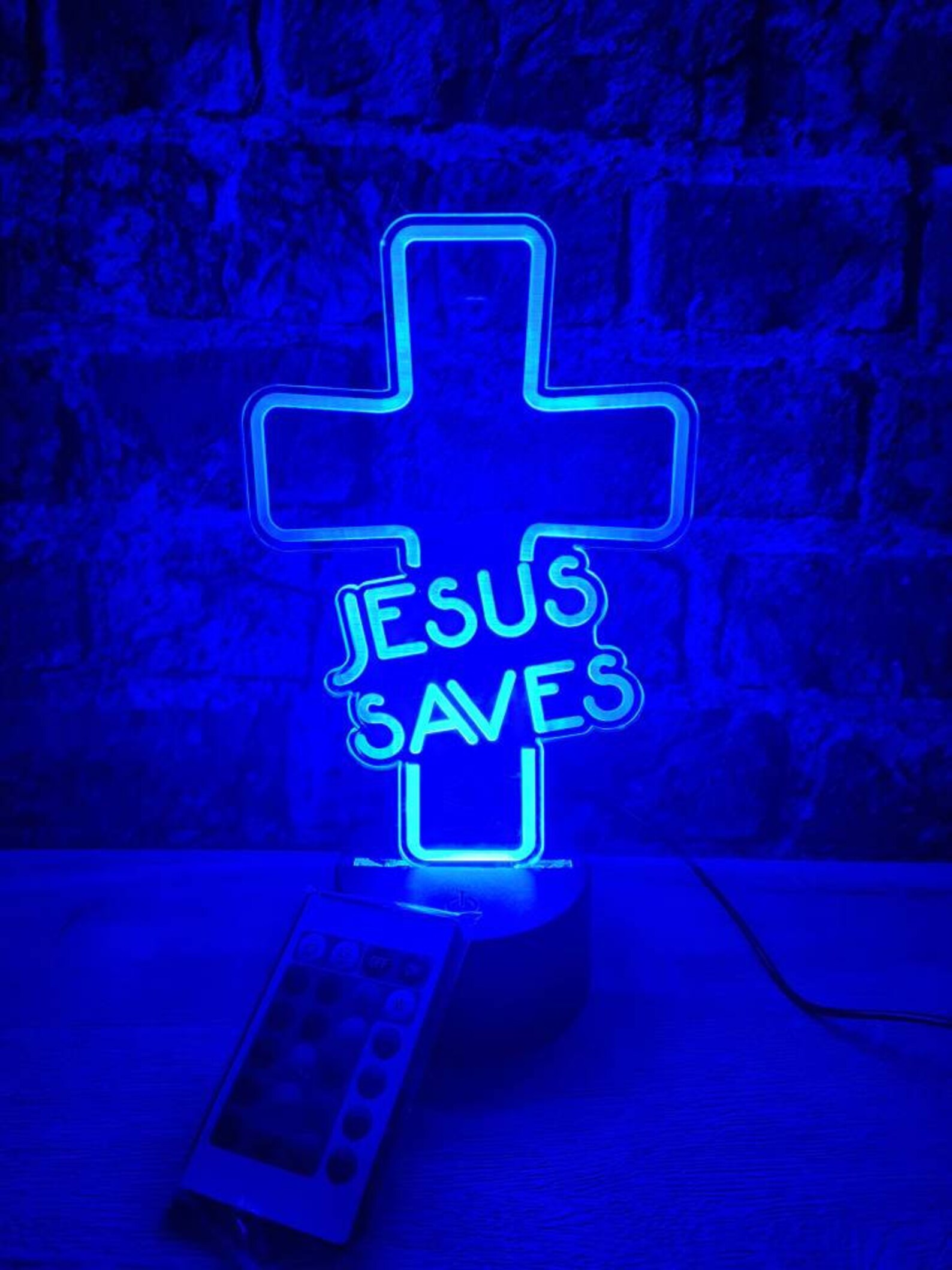 Jesus Saves Neon Crucifix Lamp - LED - Man Cave - Religious Night Light ...