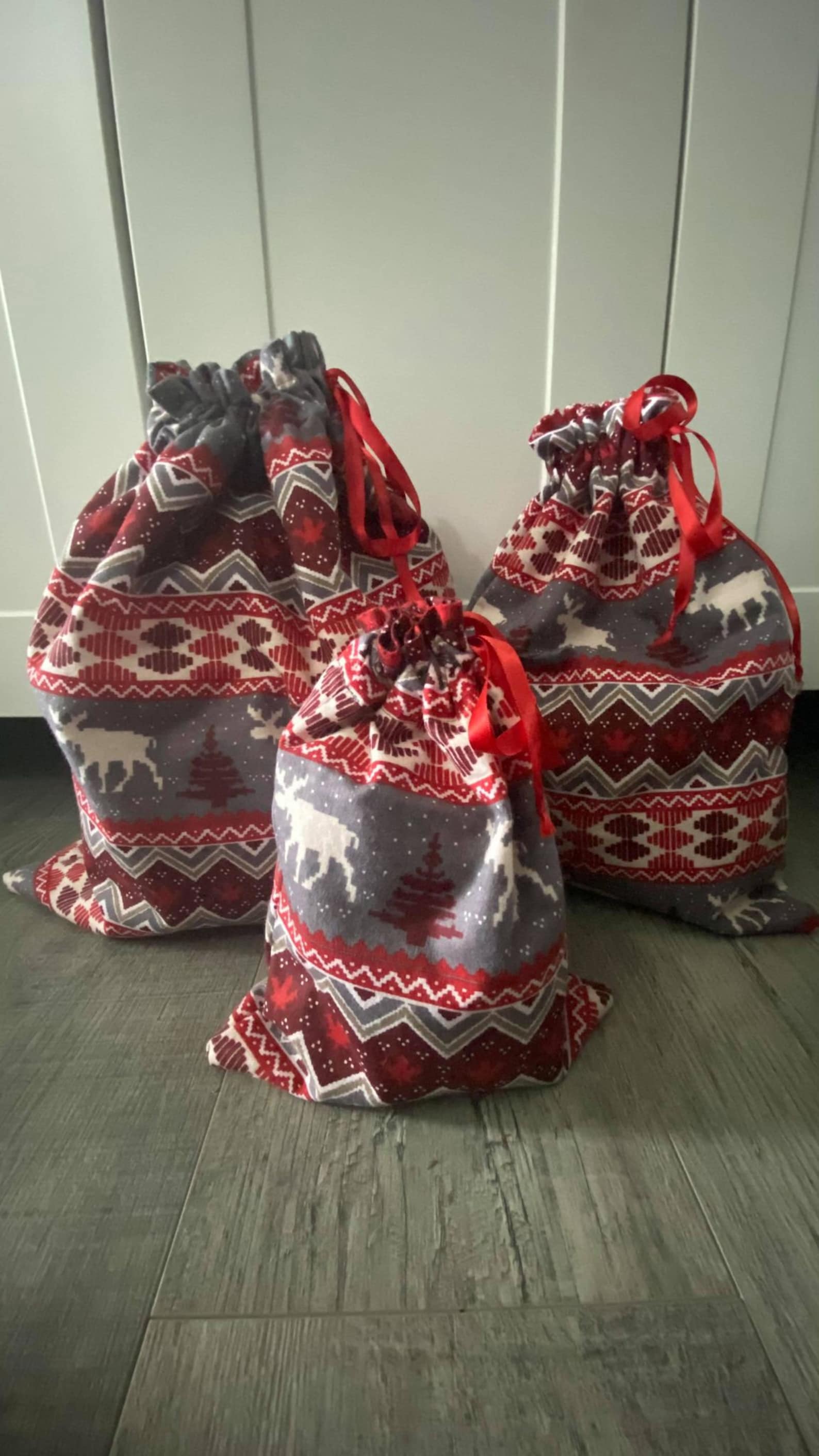 Holiday Gift Bags | Christmas Gift Bag | Reusable Gift Bag | Santa ...