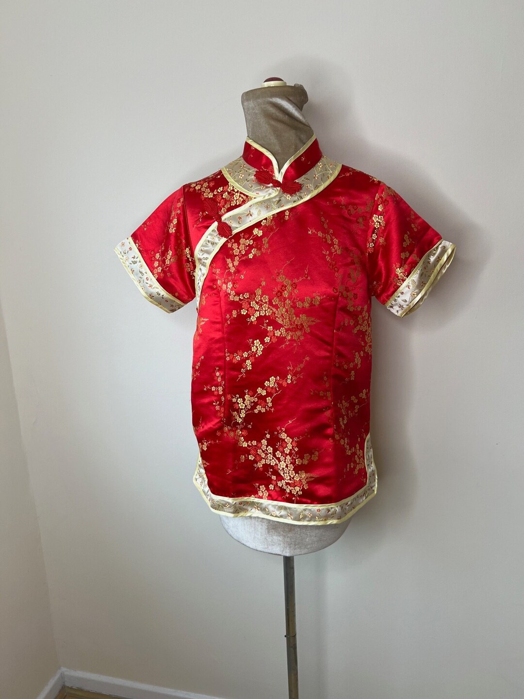Red Chinese Silk Top With Mandarin Collar, Chinese Quipao Top With Frog ...