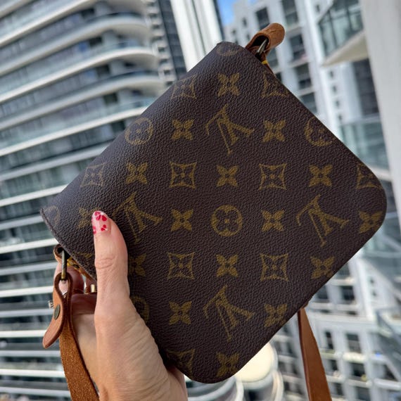 Authentic LOUIS VUITTON Monogram Mini Cartouchiere PM Authentic LOUIS VUITTON Monogram Mini Cartouchiere PM