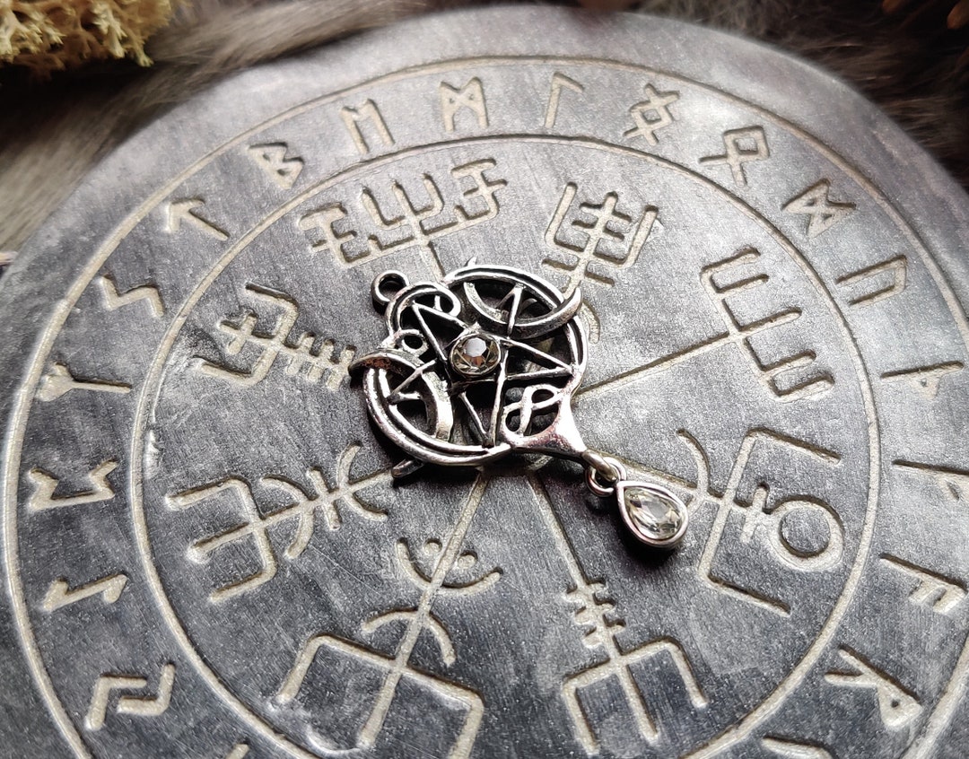 Pendant PENTAGRAM AND MOON || Wicca Wiccan Witch Pagangoth Gothic Pagan ...