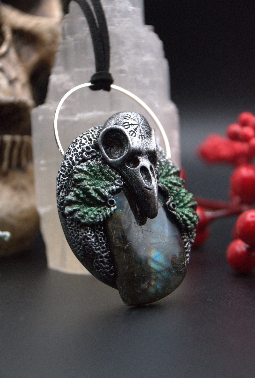 Amulet MIDNIGHT RELICT Bird Skull Aegishjalmur Rune Wicca Witch ...