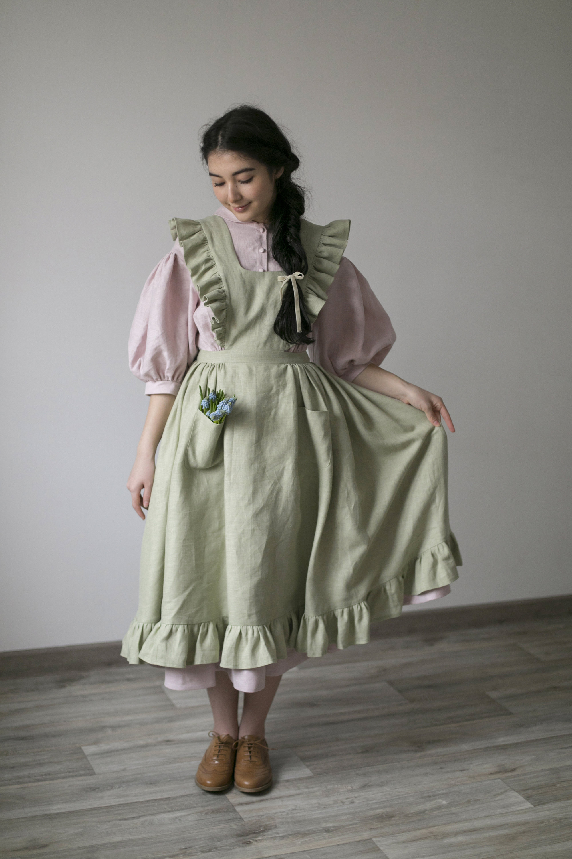 Ready to Ship | Meg Pinafore, Linen Apron - Etsy