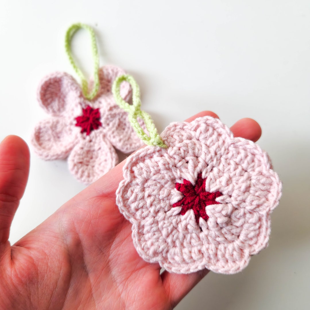 Sakura Crochet Pattern, Cherry Blossom, Kawaii, Bag Charm, Flower - Etsy