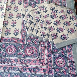 A beautiful block printed floral pattern border and a floral | Etsy