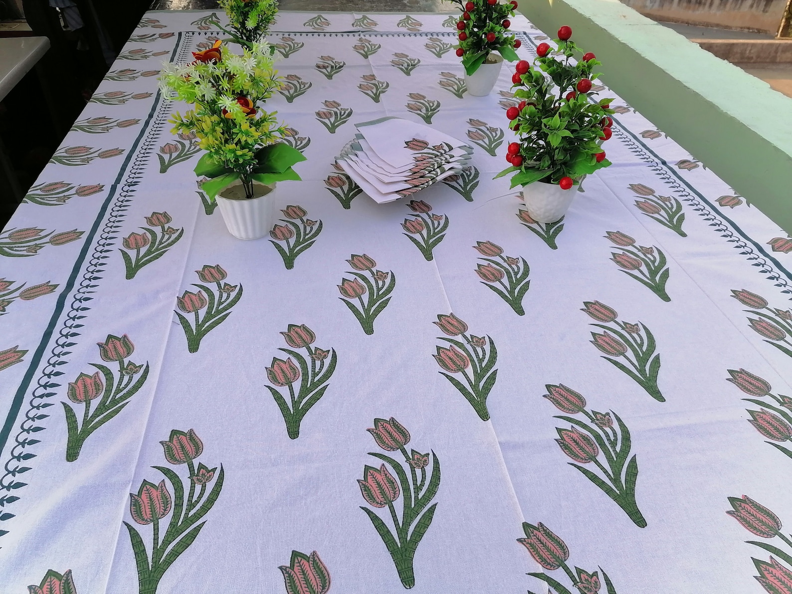 A Beautiful Block Printed Floral Pattern Border and a Floral - Etsy