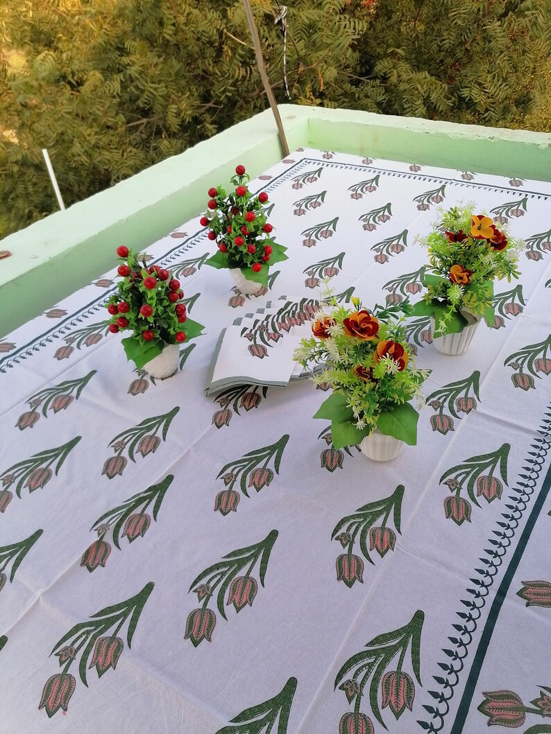 A Beautiful Block Printed Floral Pattern Border and a Floral - Etsy