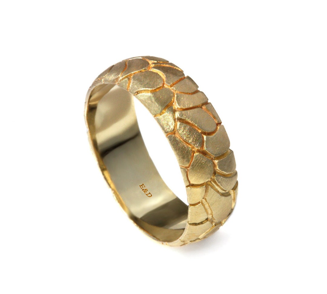 14k Gold Wedding Ring for Mens, Hand Engraved Wide Thick Heavy Wedding ...