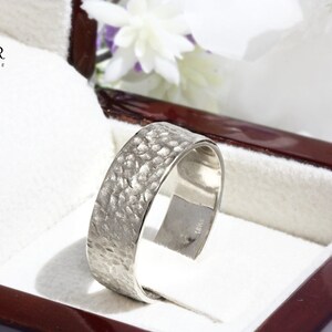 14k Gold Hammered Rustic Men Wedding Band, 7mm Handcrafted Classic ...