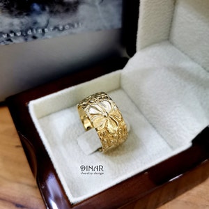 14k Hand Engraved Flowers Wide Gold Wedding Ring, Floral Engravings ...