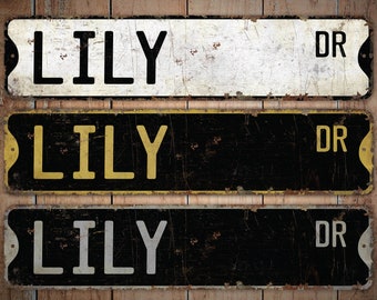 Lily Name Sign - Etsy