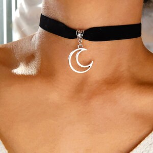 Velvet Crescent Moon Choker / Moon Choker Black / Black Choker Moon ...
