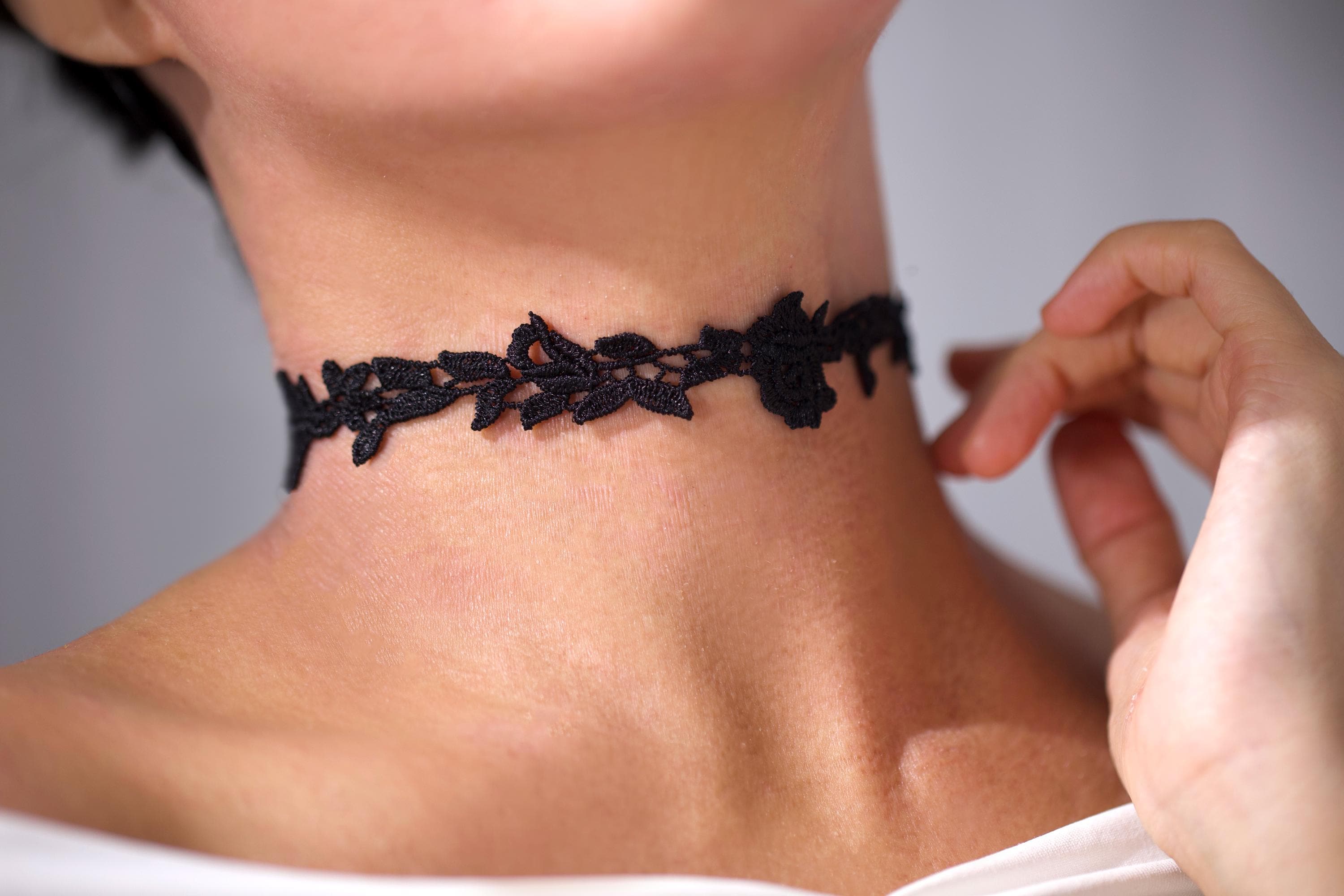 Black Lace Rose Thorn Vine Choker: Asymmetrical Embroidered Floral ...