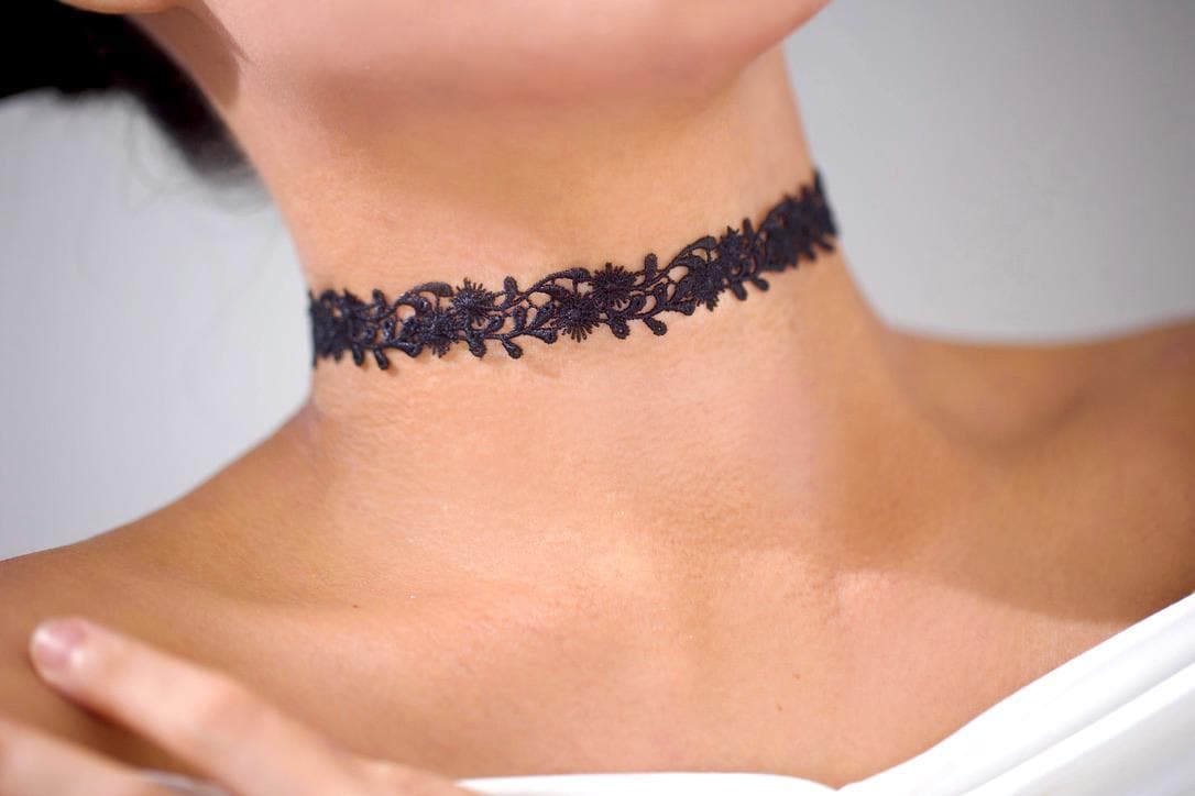 Black Floral Vineyard Choker, Elegant Delicate Detailed Lace Vine Daisy ...