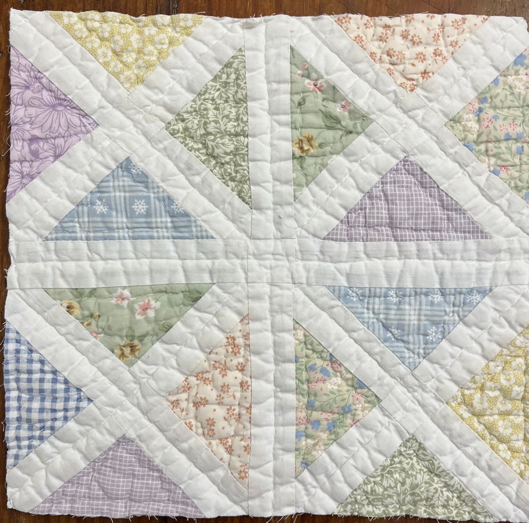 Vintage Hand Quilted Calico Fabrics Cottage Patchwork Quilt Piece ...