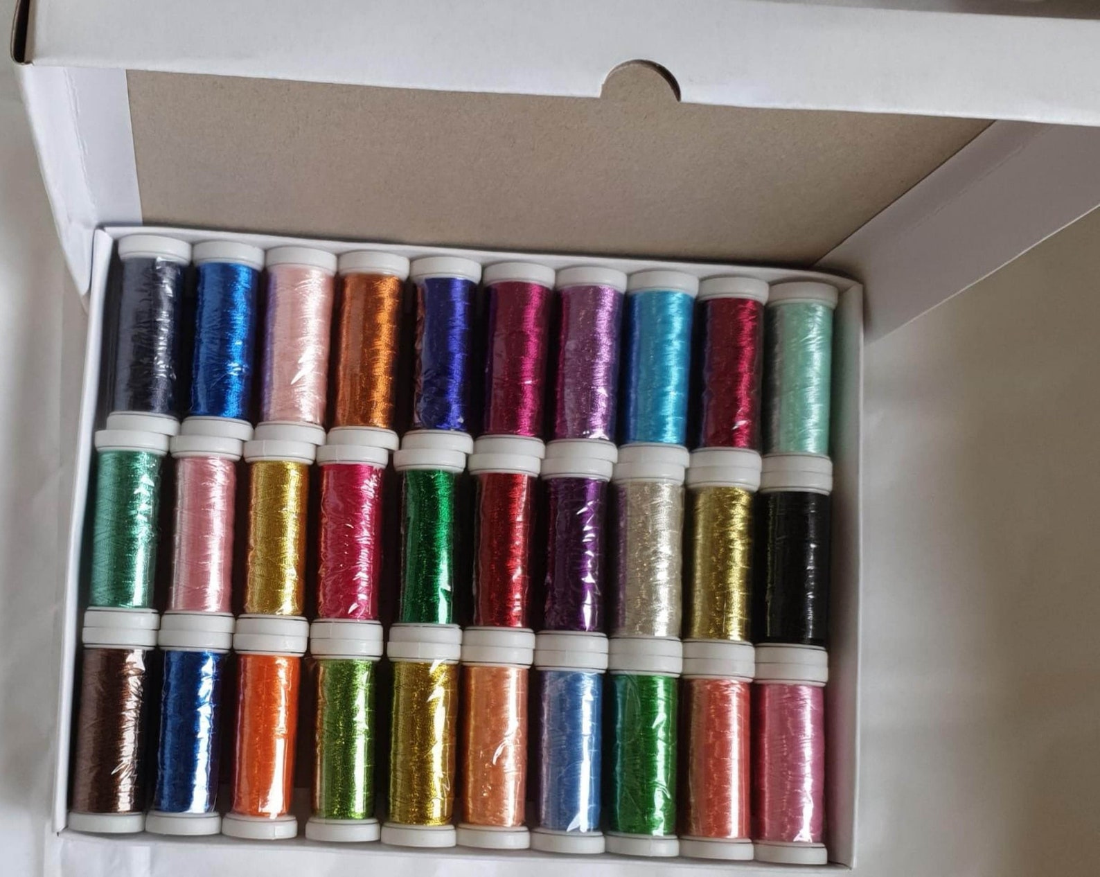 Metallic Thread 30 Spools/ 200m / Embroidery, Bobbin Lace, Cross Stitch ...