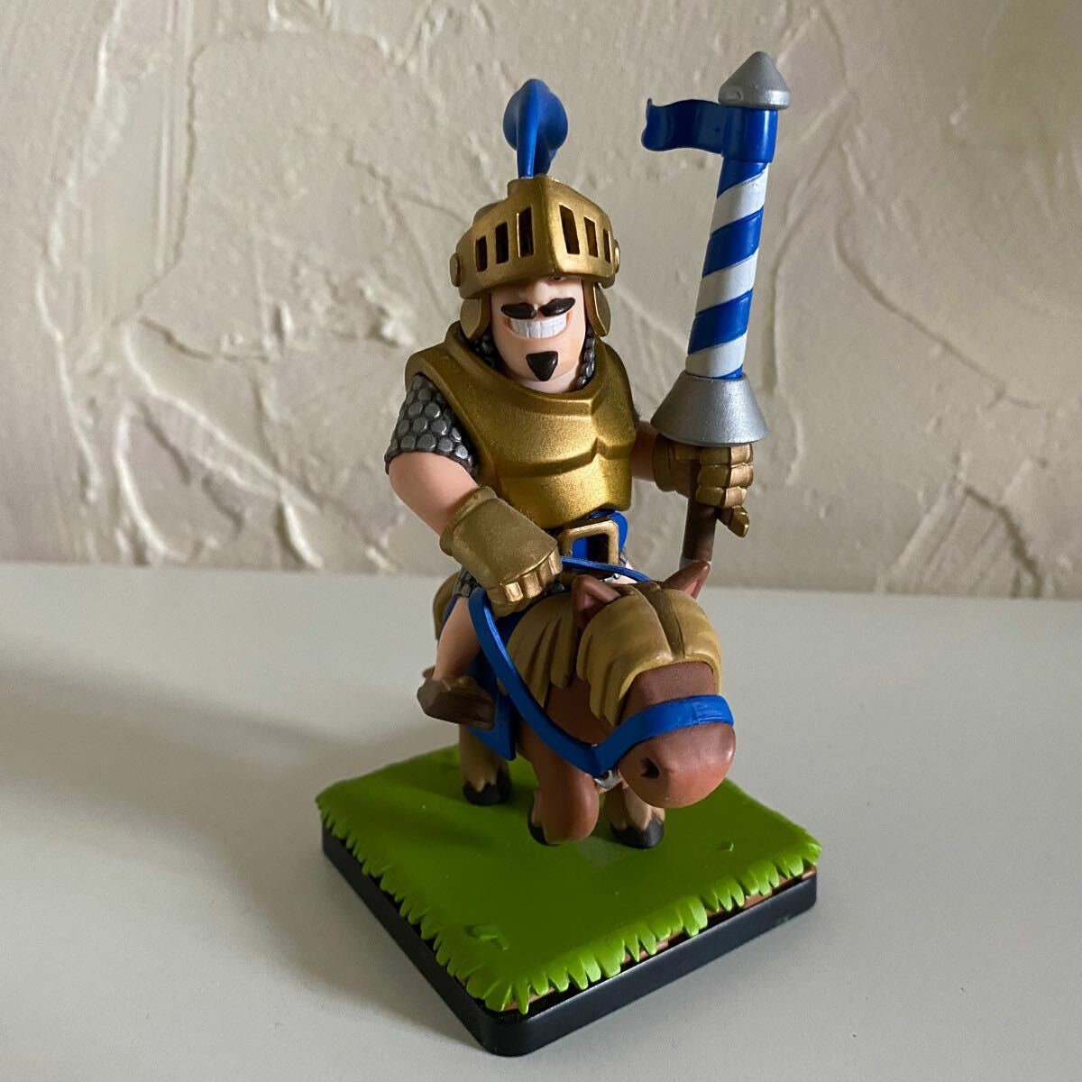 Official Clash Of Clans Clash Royale Knight Figure Supercell Etsy Official Clash Of Clans Clash Royale Knight Figure Supercell Etsy