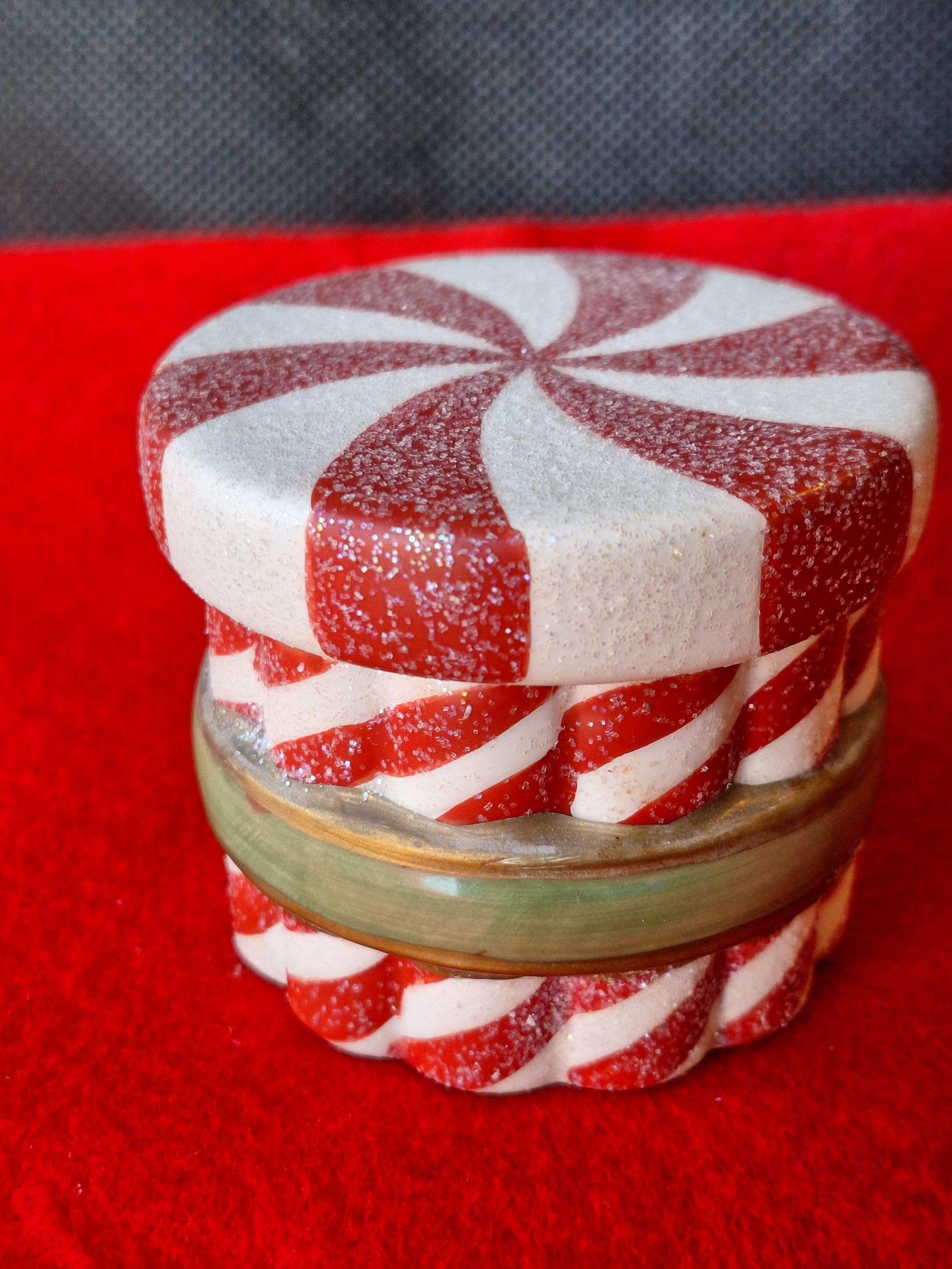 Vintage Peppermint Scented Holiday Candle: Red, White & Gold, 2004 - Etsy