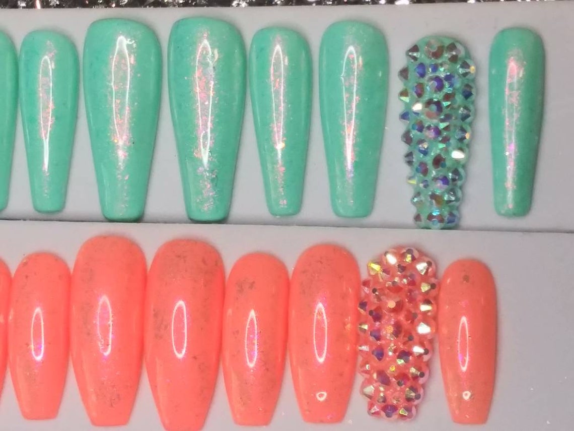 Mermaid bling nails w/ opal chrome flakes and iridescent | Etsy