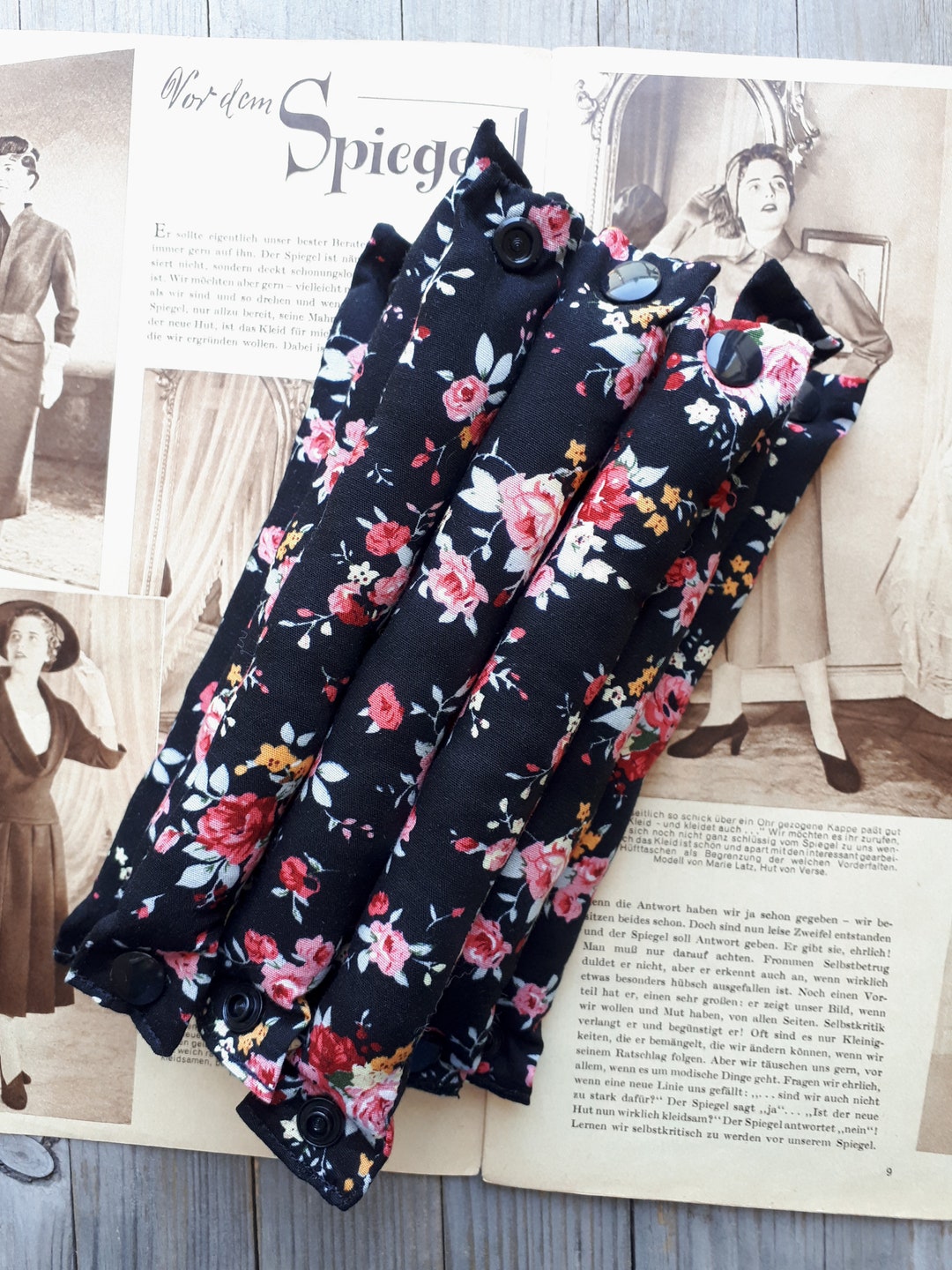 Set of 12 Sleep Curlers With Push Button Floral Black Pink / Hair ...