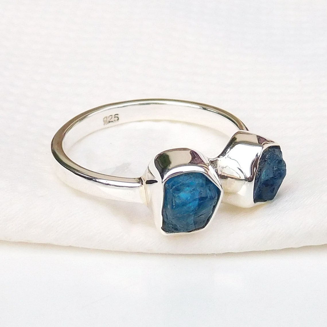 Raw Apatite Ring Neon Blue Apatite Ring Blue Apatite Ring - Etsy