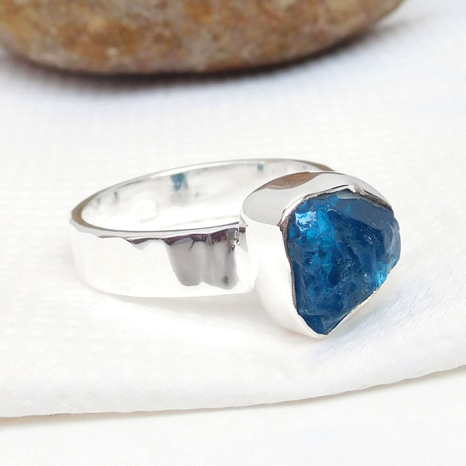 Apatite Ring Neon Blue Apatite Ring Apatite Crystal Ring - Etsy