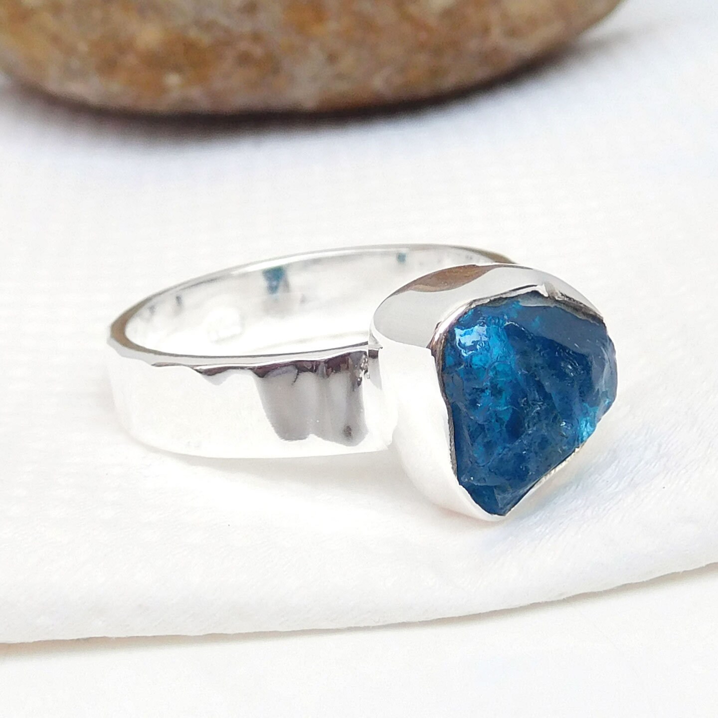 Apatite Ring Neon Blue Apatite Ring Apatite Crystal Ring - Etsy