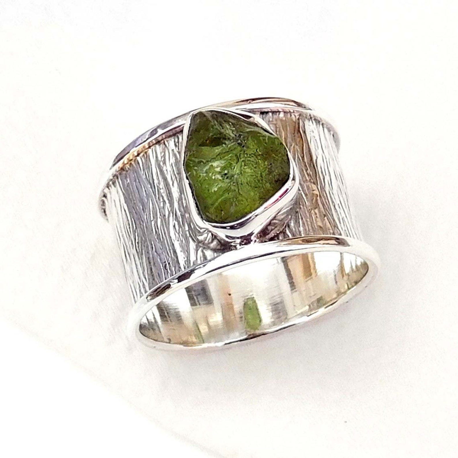 Texture Band Peridot Ring Raw Peridot Chunk Ring Wide Band - Etsy