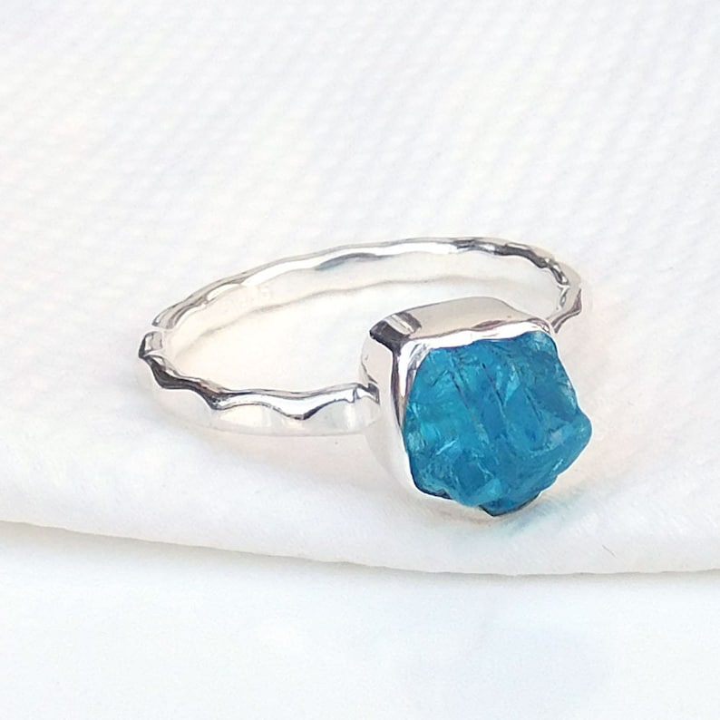 Apatite Ring Raw Apatite Ring Neon Apatite Ring Raw - Etsy