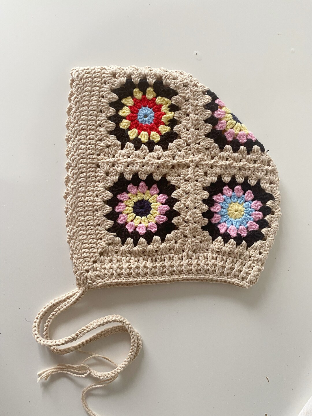 Grannysquare Bonnet, Crochet Bonnet, Winter Clothes, Valentines Day ...