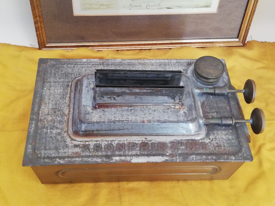 High Tech Device From the Interwar Period. A Petroleum Gas Machine ...