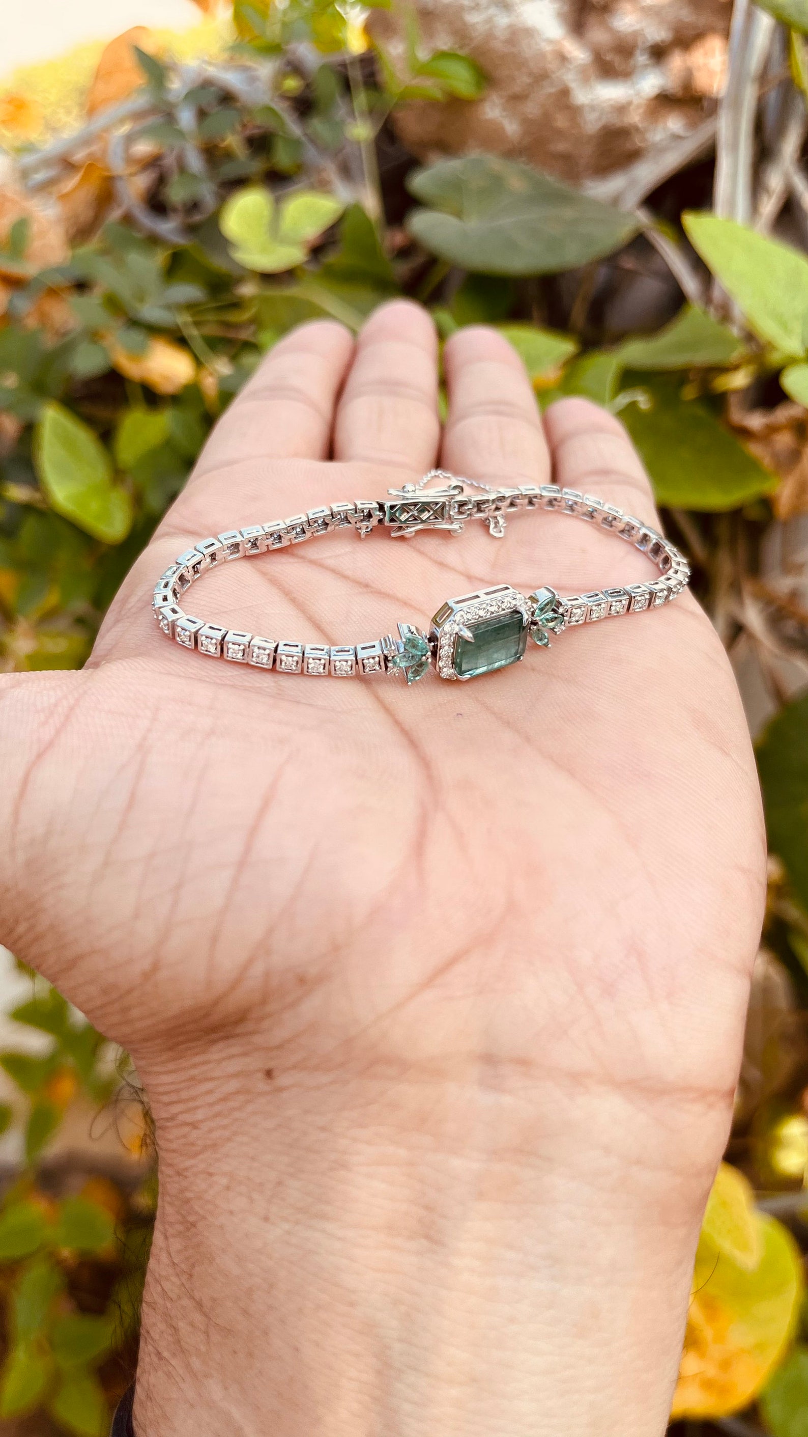 Natural Emerald Natural Diamond Tennis Bracelet Armlet Arm Band ...