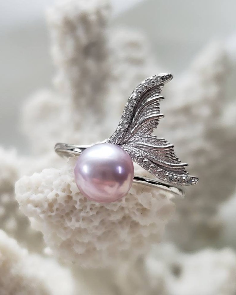Mermaid Tail Pearl Ring - Etsy