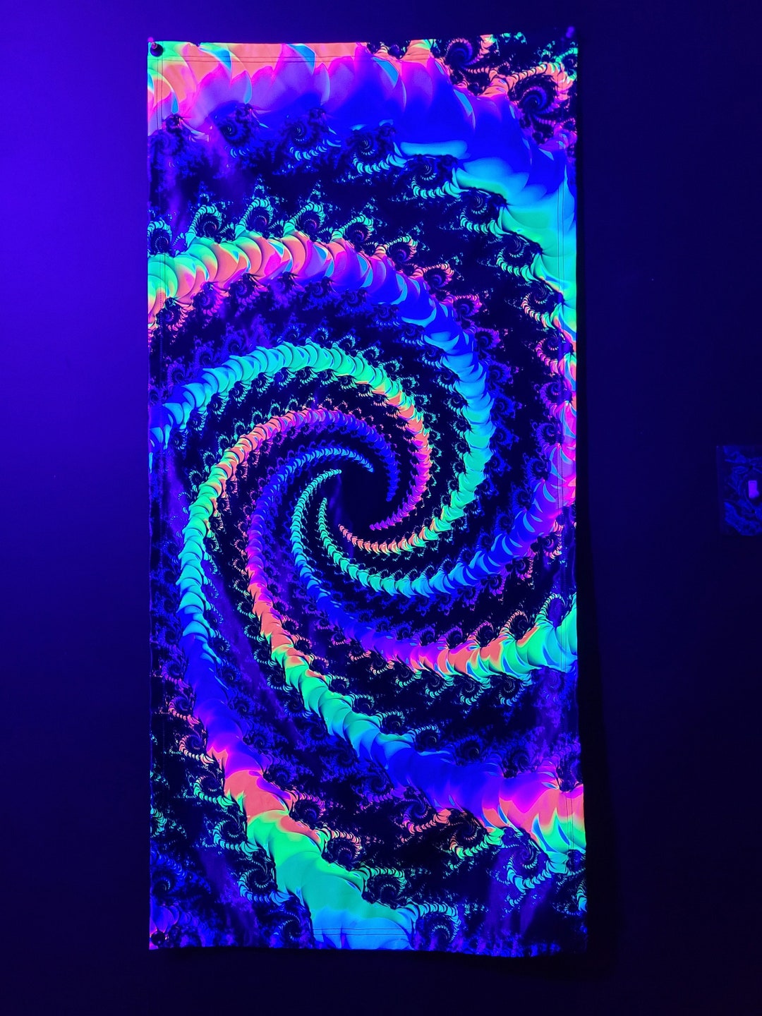 Hypersonic Portal Blacklight Fluorescent Reactive Tapestry Wall Hanging ...