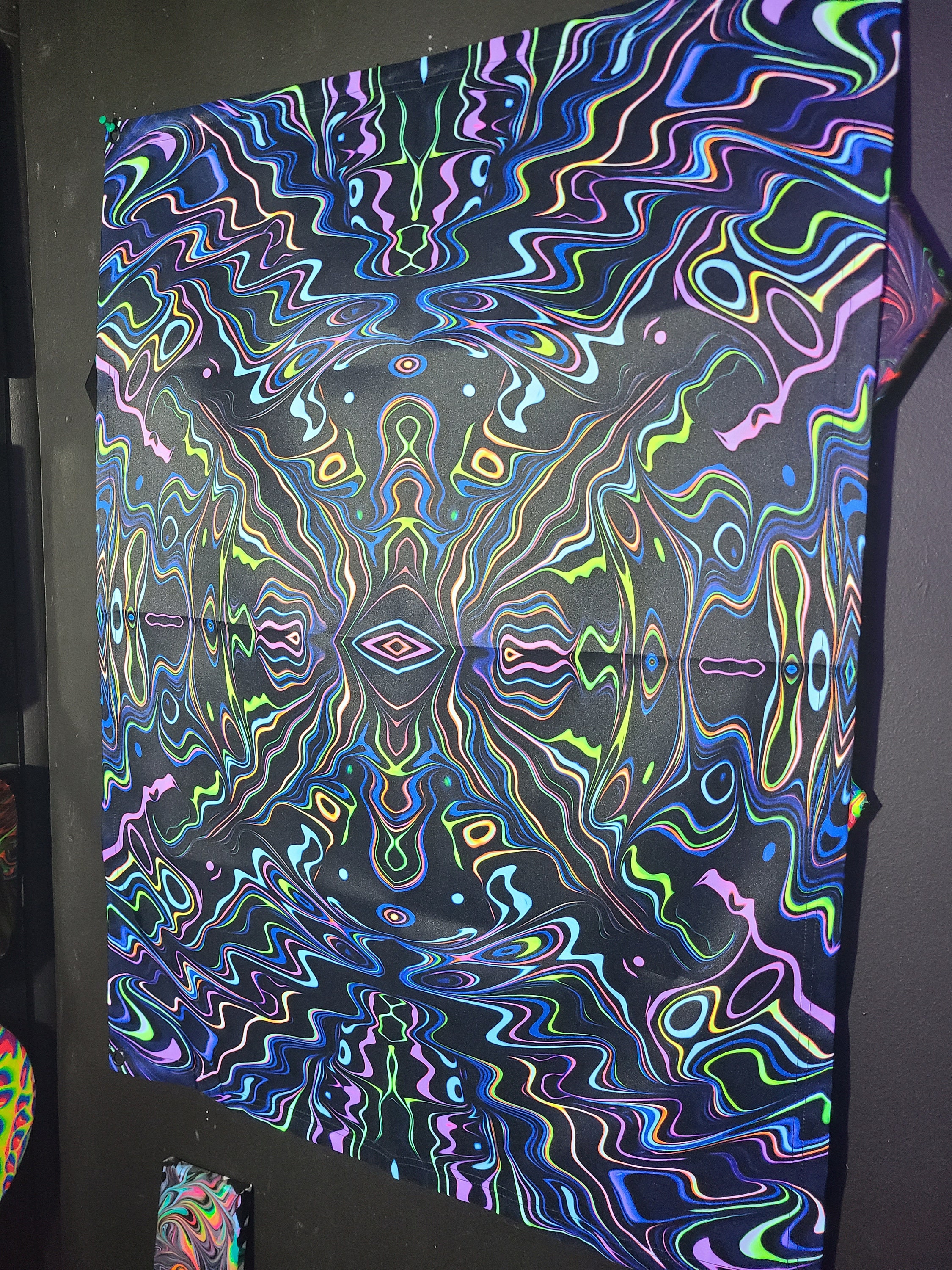 Wonky Vision Blacklight Tapestry (psychedelic UV Reactive) - Etsy