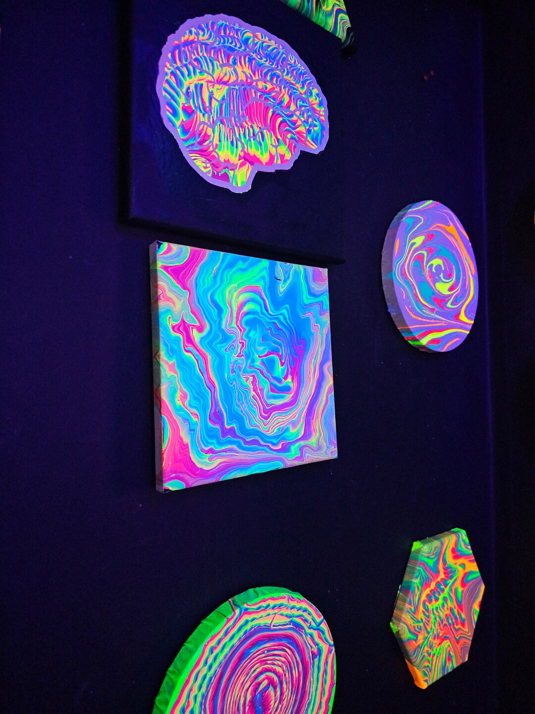 Synthwave Bliss - Blacklight / UV Acrylic Pour Painting - Original Art ...