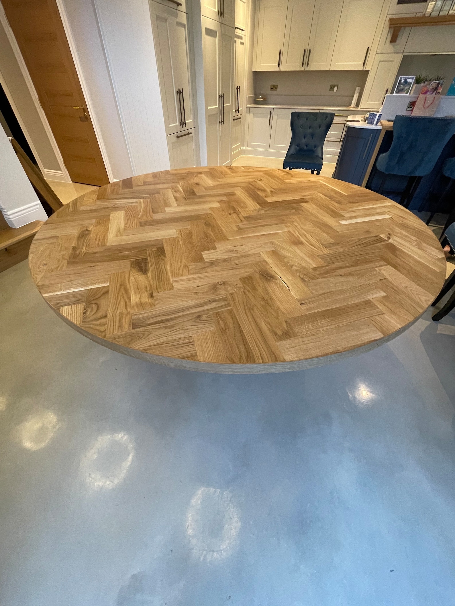 Round Herringbone Dining Table - Solid Oak - Spider Legs - Bespoke ...