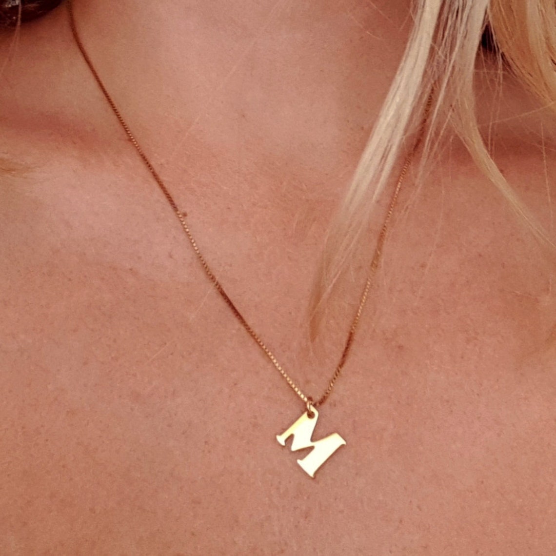 Tiny Letter Necklace Gold Charm Necklace Minimal Necklace - Etsy