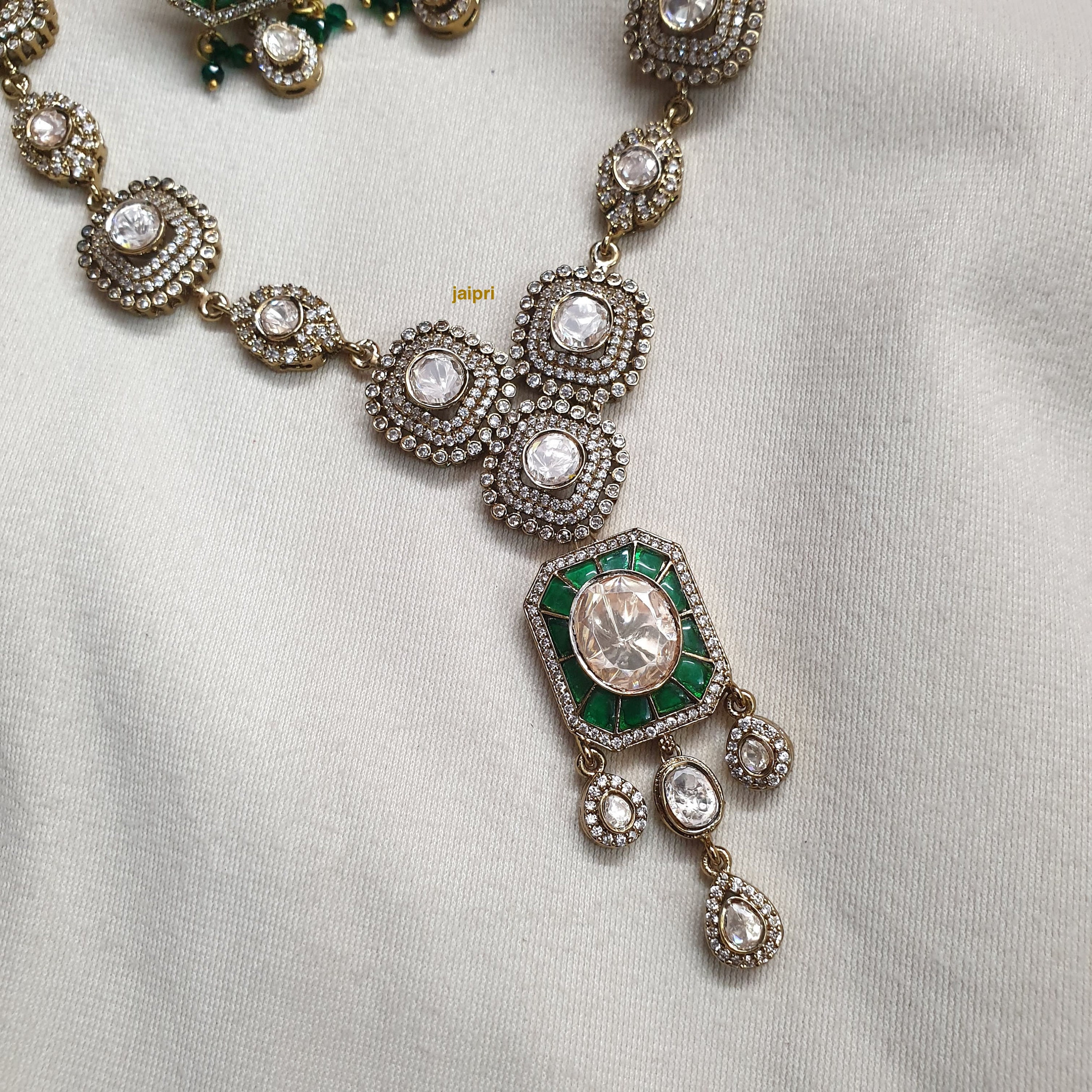 Kundan Polki Jadau Emerald Green Stone Necklace Set, Sabyasachi ...